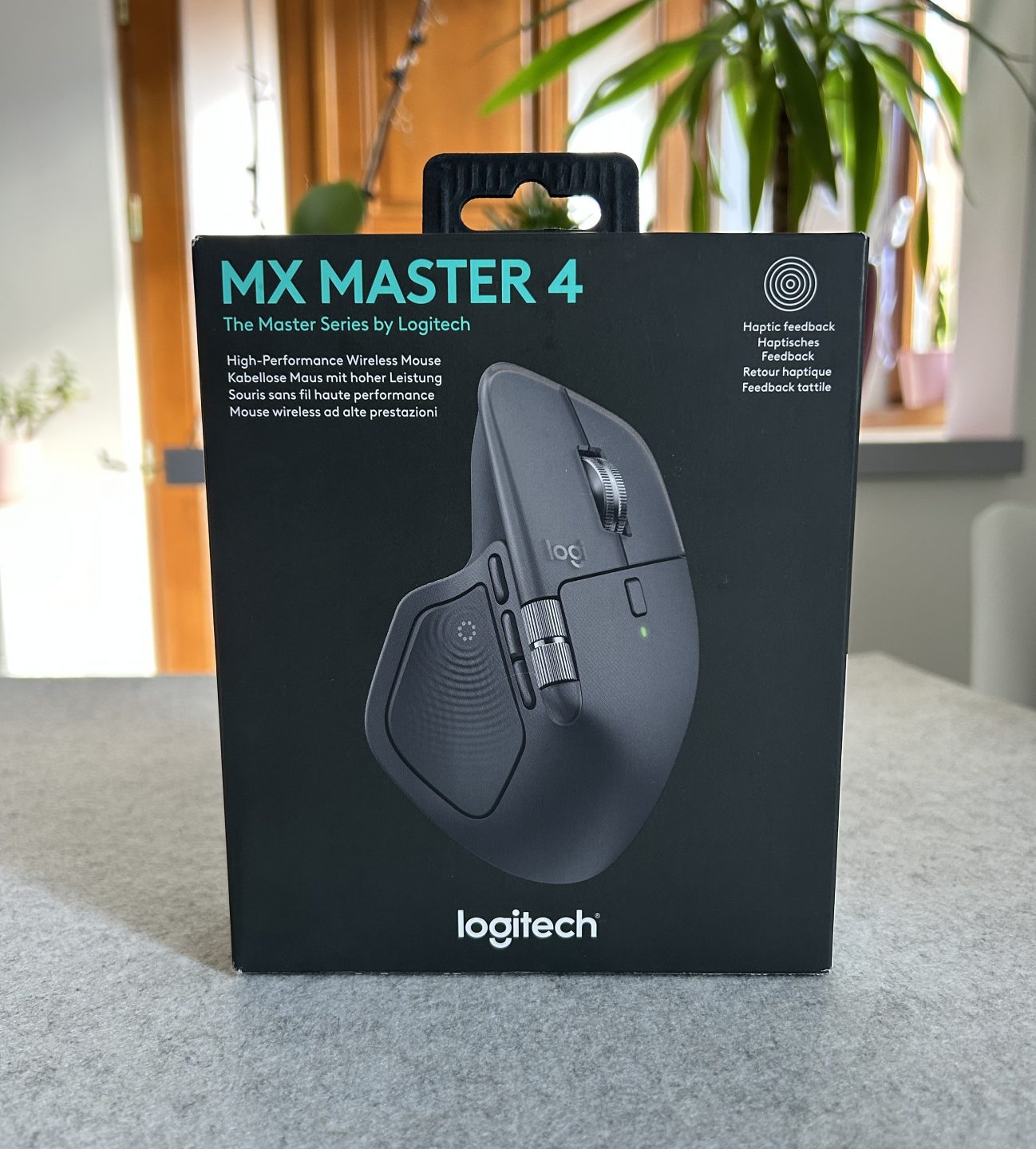 Logitech MX Master 4 teszt - a jövő egere a kezünkben van! - MediaMarkt ...